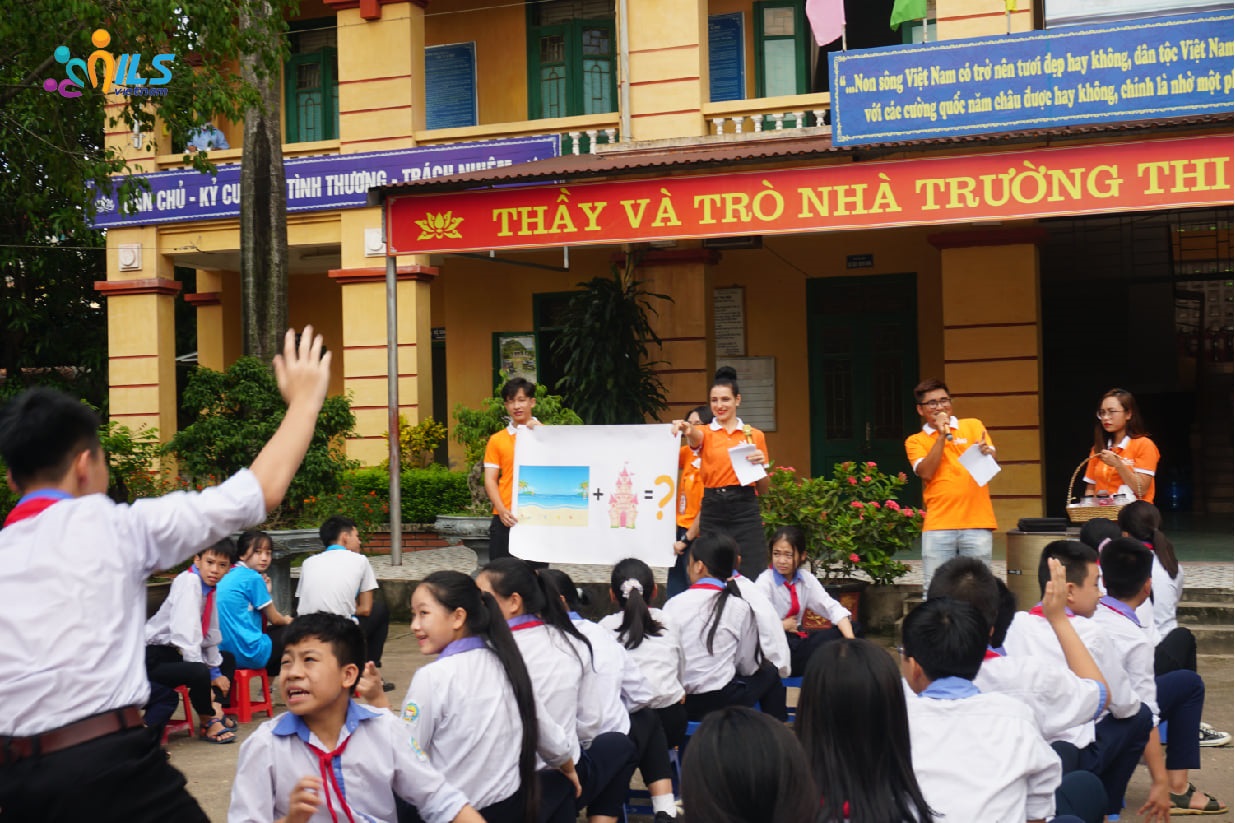 GIAO LƯU TIẾNG ANH TẠI TRƯỜNG THCS VÕNG LA - ILS Việt Nam
